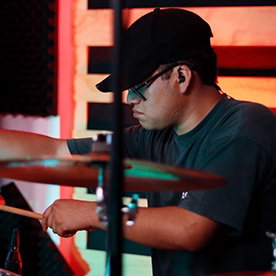 Caleb Fernandez - Comunicardor audiovisual in Peru :: Behance
