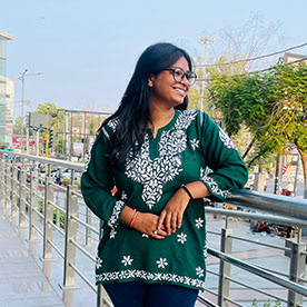 Samriti bhalla - Digital marketer in Amritsar, India :: Behance
